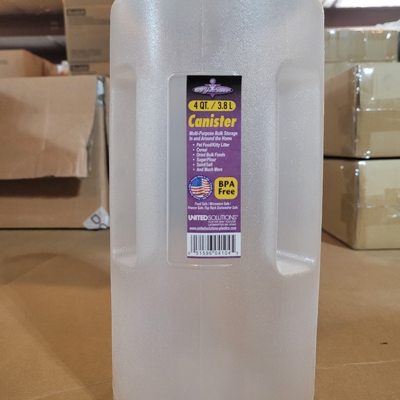 United Solutions | Kitchen | New Set Of 6 Plastic Containers With Lids ...